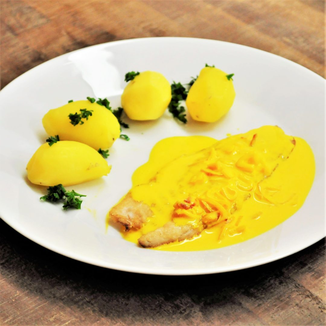 Filet de loup de mer, sauce safran et pommes de terre | Miam's Up